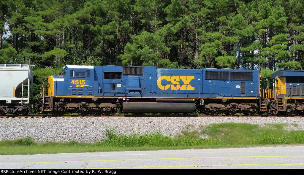 CSX 4515 (SD70MAC)